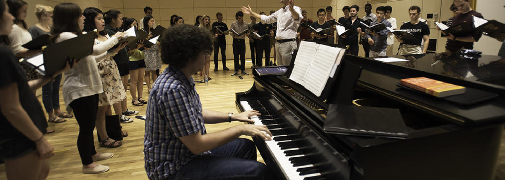 Harvard University Choir | The Memorial Church
